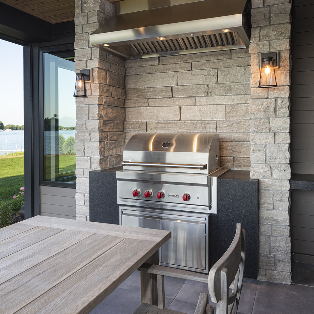 Barone™ Limestone Veneer (Split-faced Dimensional Stone)